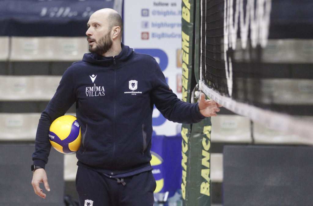 Coach Spanakis: “E’ il momento di stringere i denti e portare a casa ...